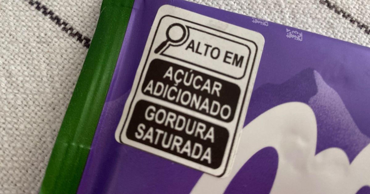 Alto em sódio: Anvisa atualiza informações sobre rótulos nos alimentos